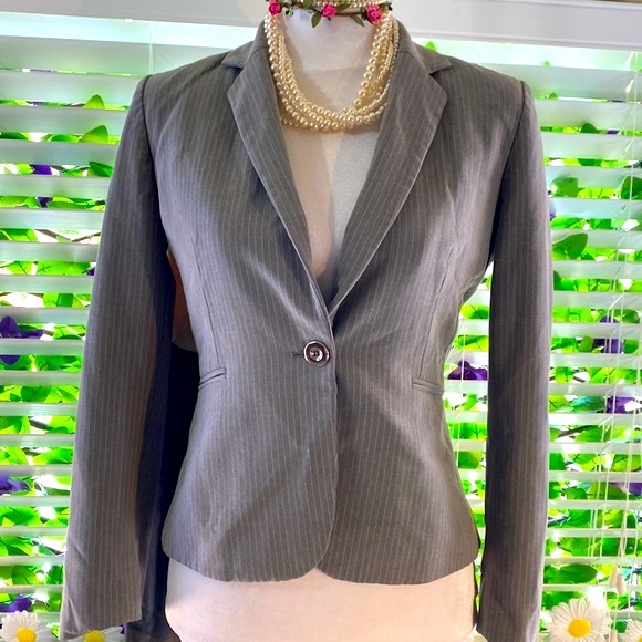 Tahari | Jackets & Coats | Tahari Dove Gray Jacket With Lighter Pink ...